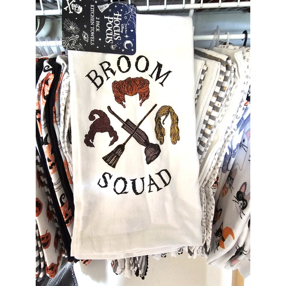 Disney | Kitchen | Disney Hocus Pocus 2 Pk Kitchen Hand Towels ...